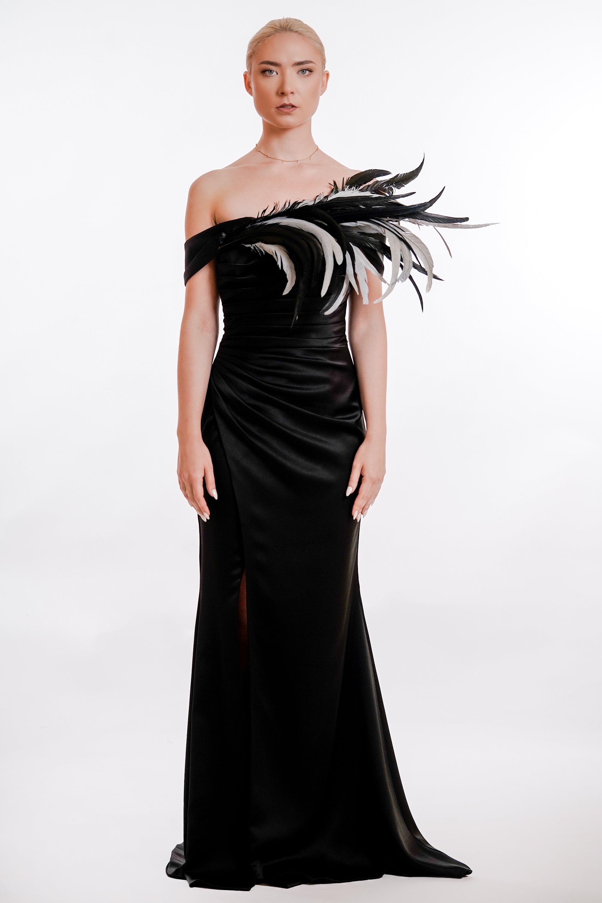 Dripping Elegance Dress – One-Shoulder Design with Feather Details and ...